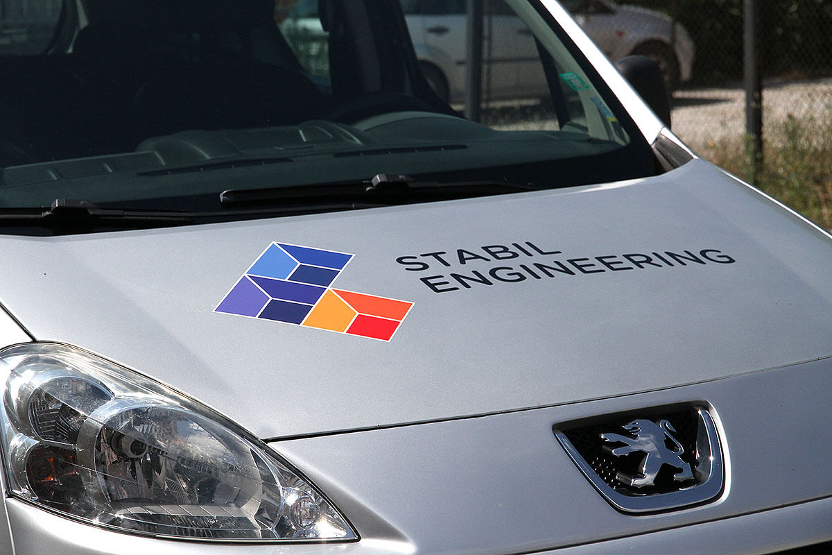 Брандиране на фирмен автомобил Stabil Engineering